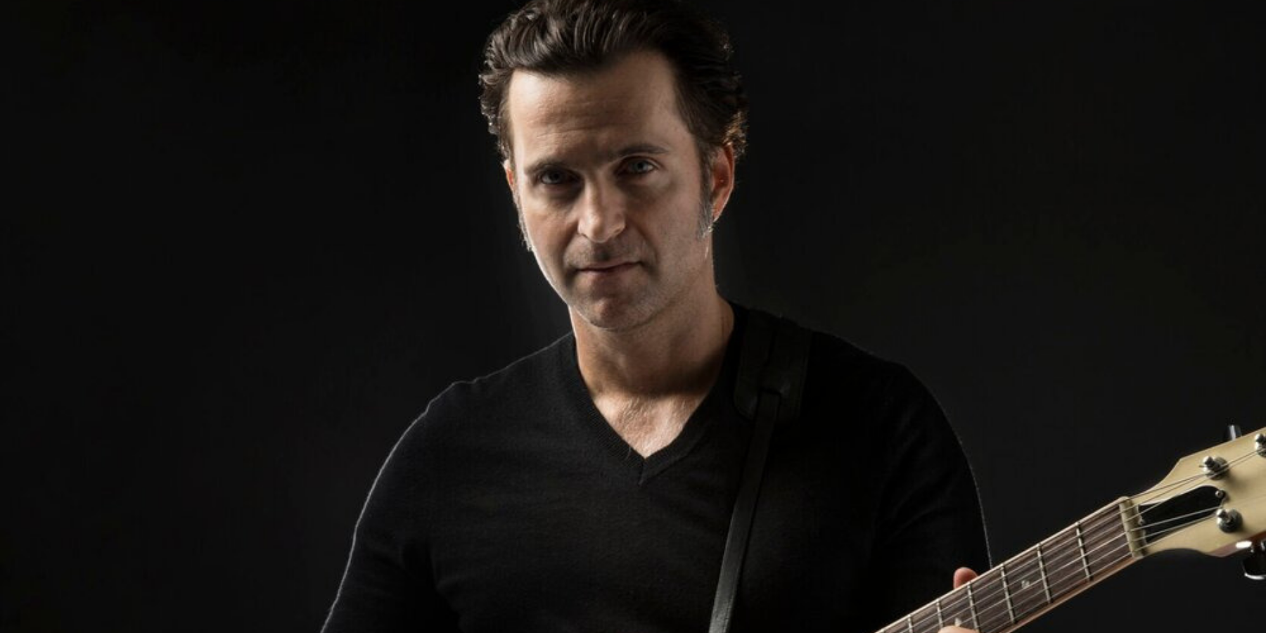 Dweezil Zappa checks out the H9 Max - Eventide Audio